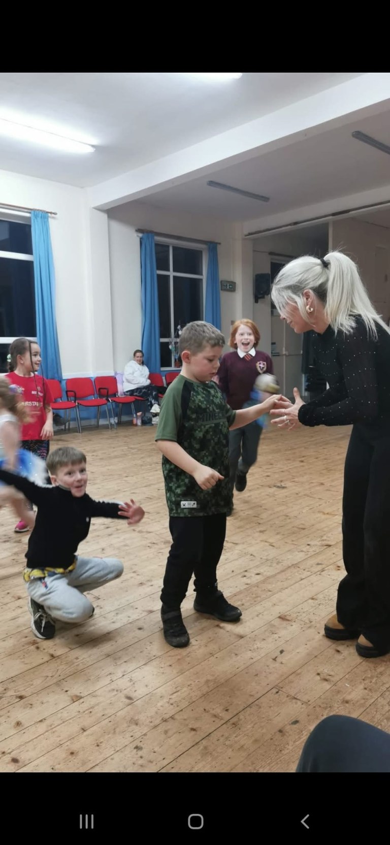 BEE UNIQUE – BEE your own kind of beautiful. You are not alone.